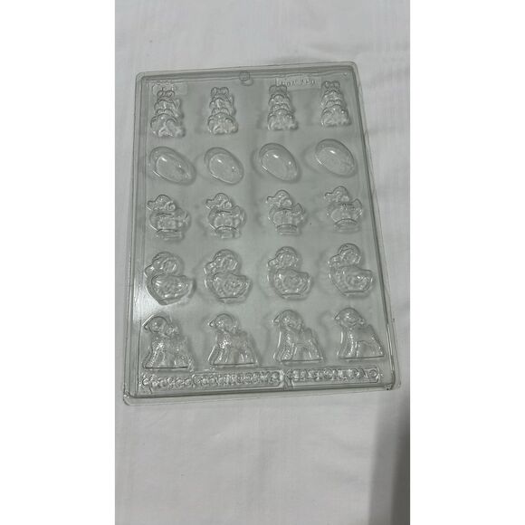 Cornucopia | Kitchen | Cornucopia Chocolate Candy Vintage Mold Plastic ...